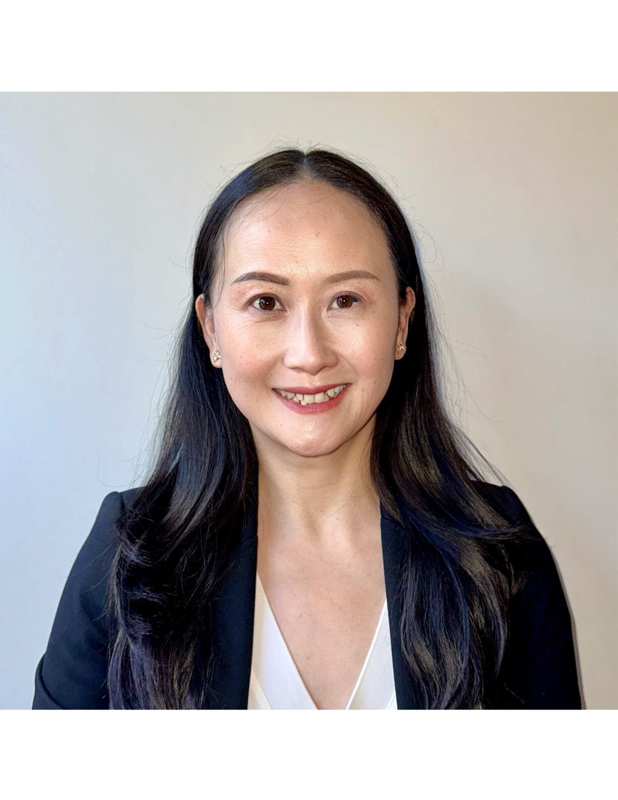 Linda Chen - Physiotherapy - Massage & Fascial Stretch Therapy Toronto ...